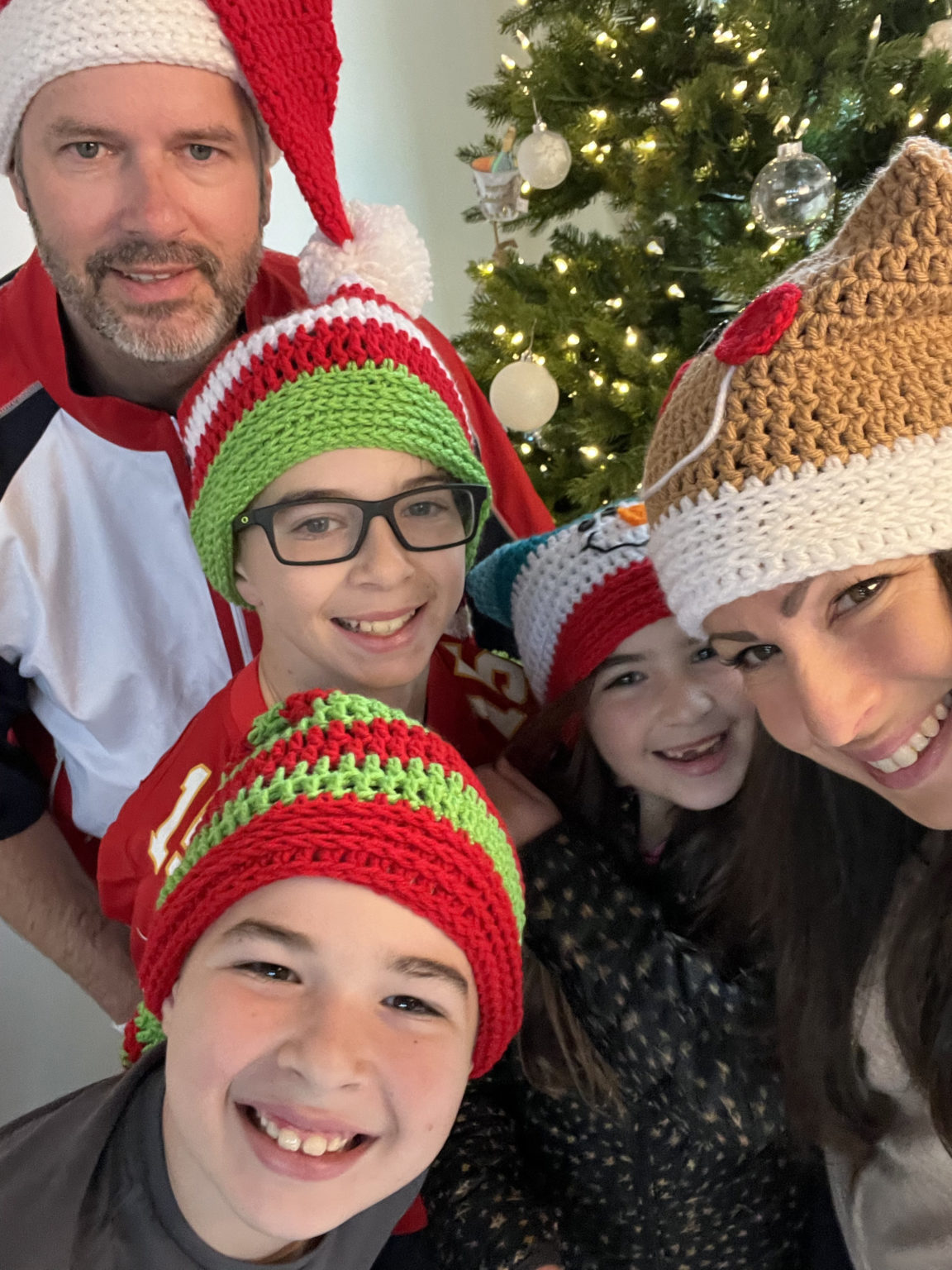 Crochet Santa Style Hats and December Projects - Repeat Crafter Me