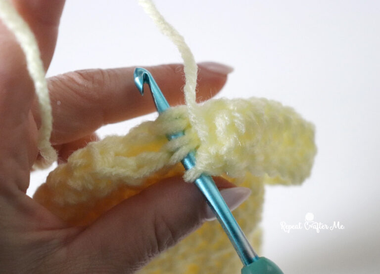 Crochet Bunny Pockets - Repeat Crafter Me