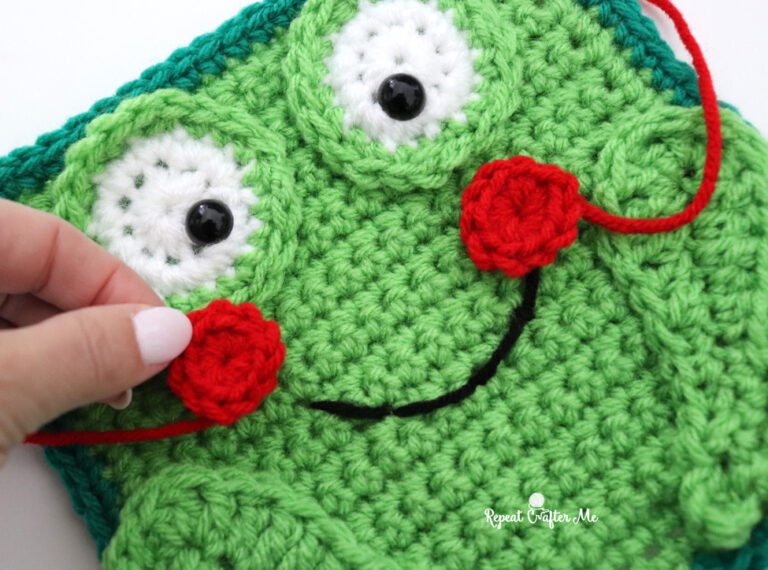Frog Crochet Square - Repeat Crafter Me