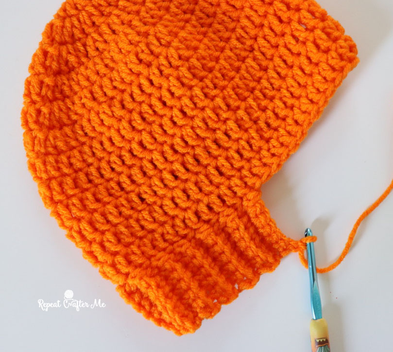 Crochet Cartoon Eye Cat Hat - Repeat Crafter Me
