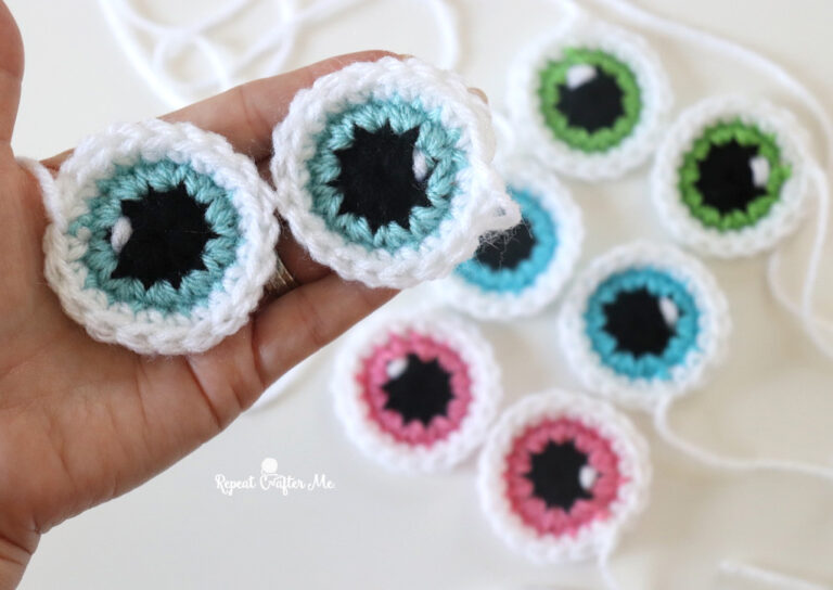 Crochet Cartoon Eyes - Repeat Crafter Me