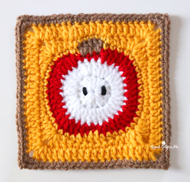 Apple Crochet Granny Square - Repeat Crafter Me