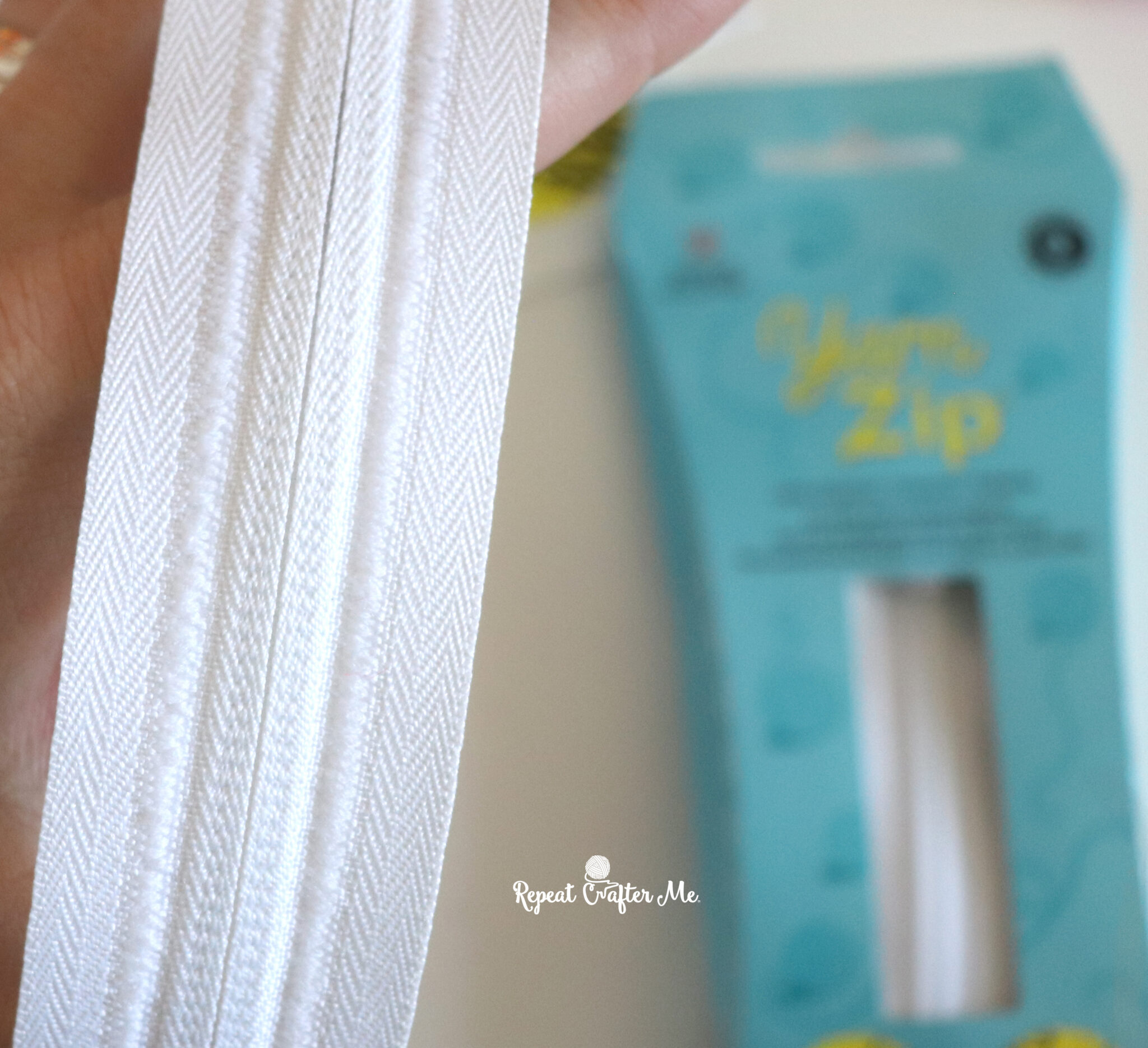 Meet the Yarn Zip: The Easiest Way to Add a Zipper to Crochet & Knit ...